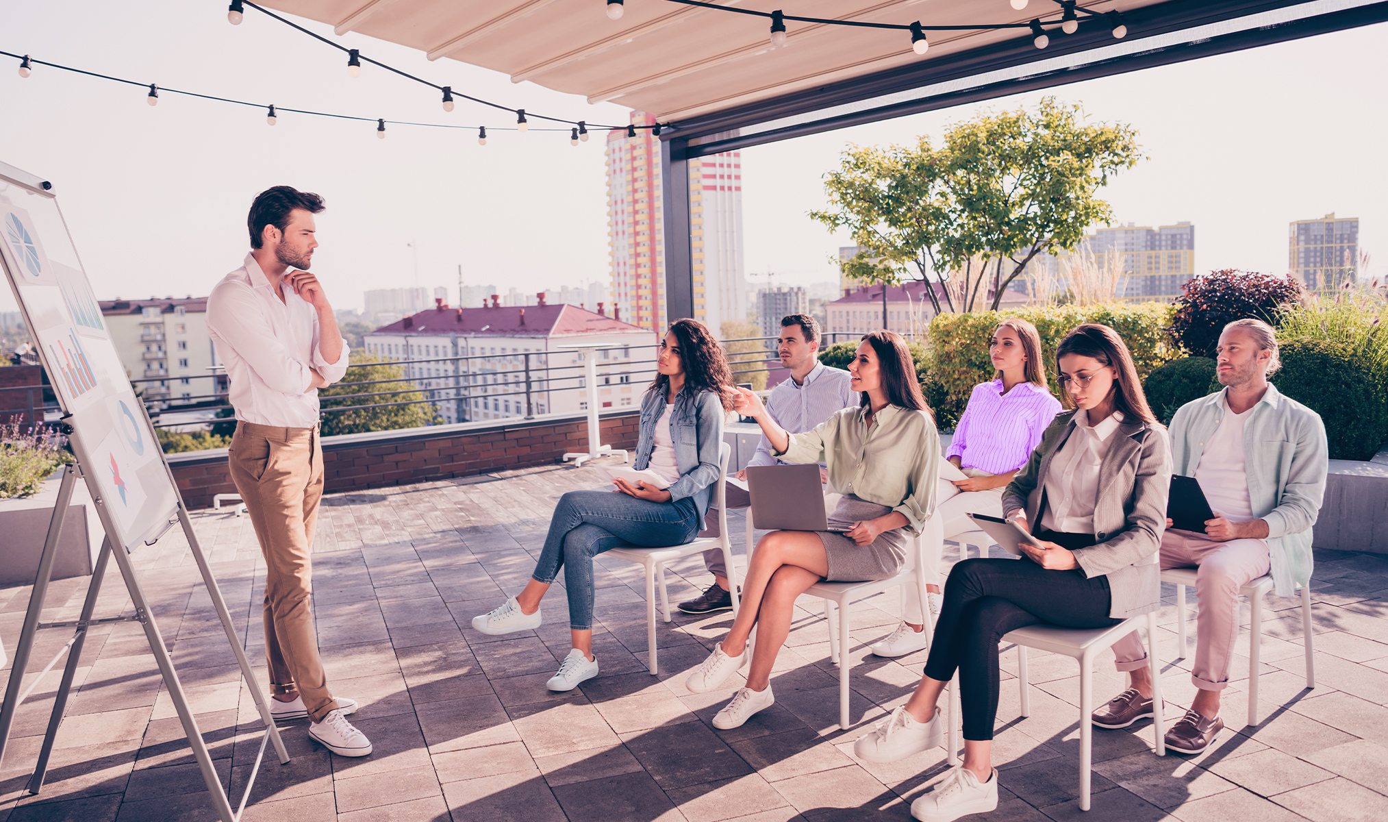 Maximizing Team Offsites: 10 Strategies for Productive Gatherings