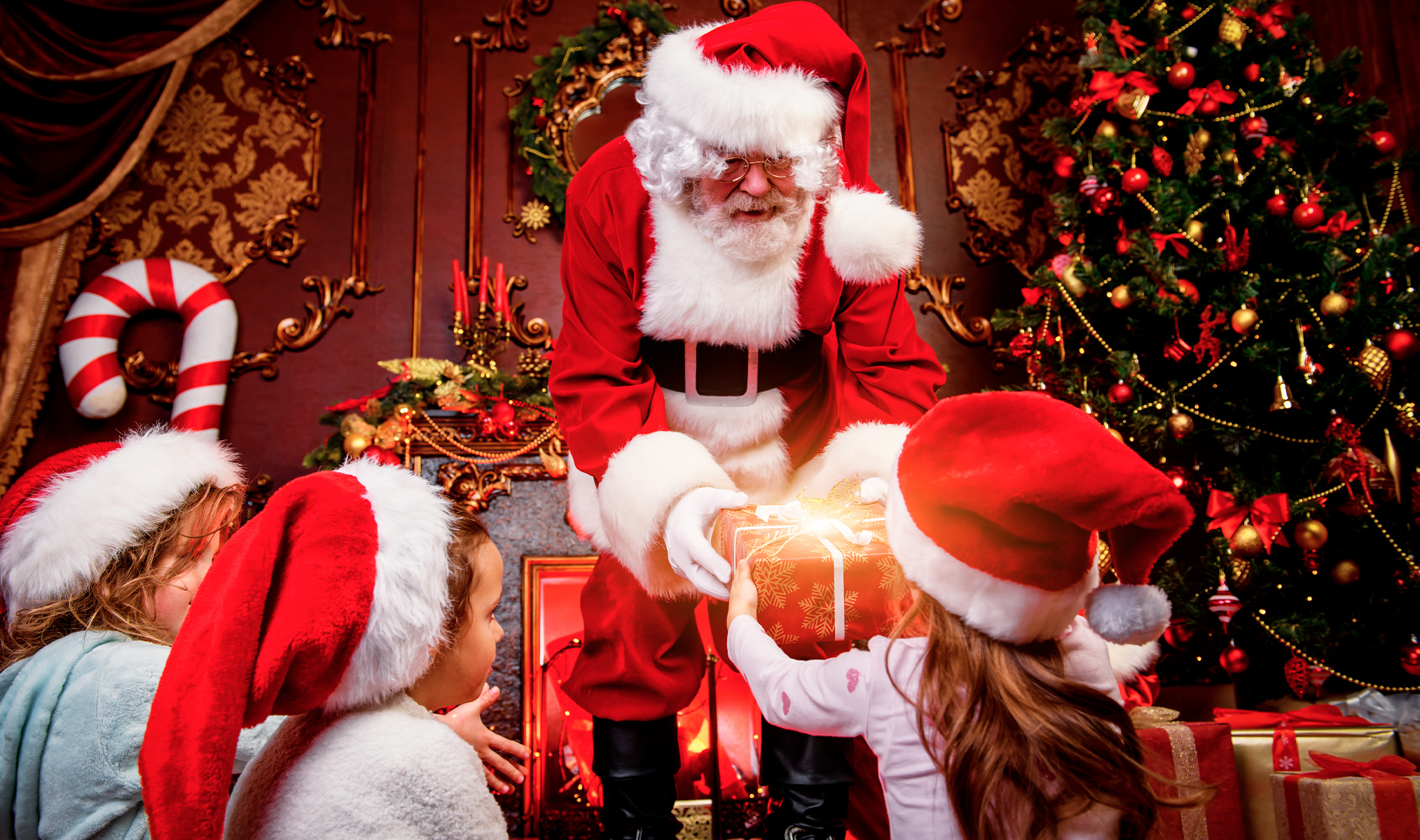 12 Best Christmas Towns in the USA to Visit This Holiday Season